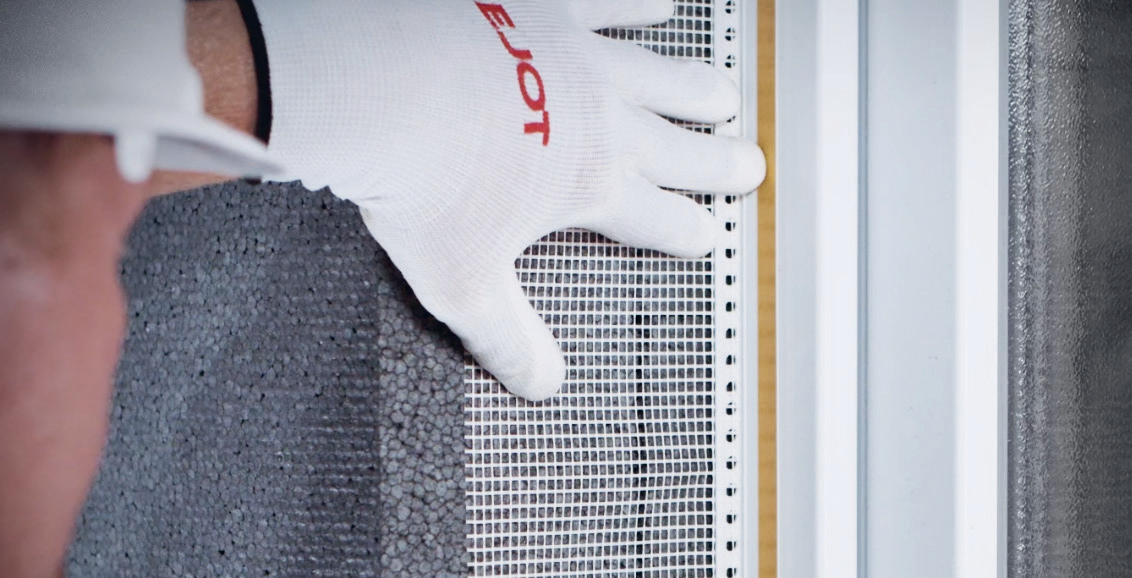 EJOT’s crack-preventing reveal beads help optimise EWI performance